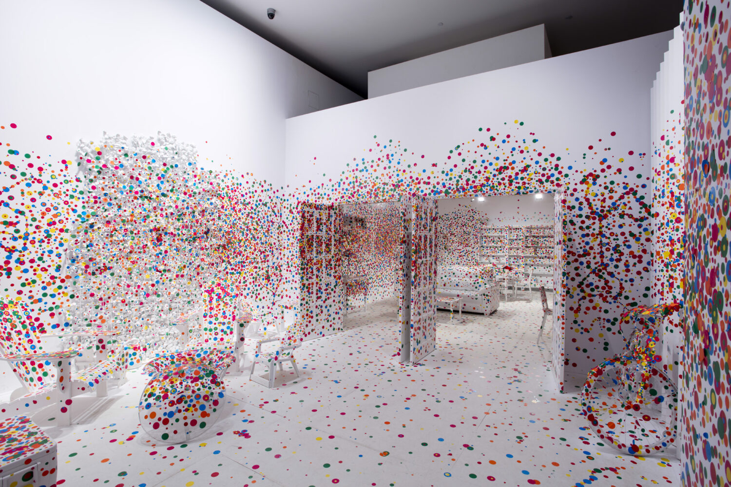 Part 2: Later Iterations of the Obliteration Rooms – Kusamas ...